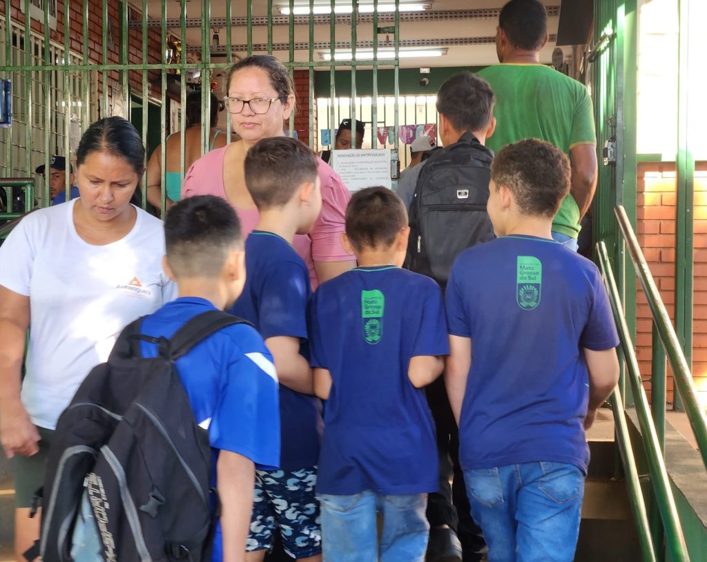 Com auxílio da Ronda Escolar, estudantes da REE retornam atividades de ...